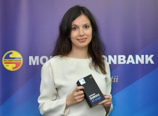 (foto) Moldindconbank a pus în circulaţie cel de-al 500.000-lea card bancar – Bancamea